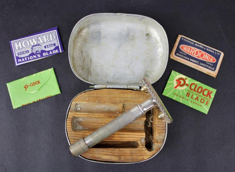 CS Militaria | WW2 British Soldiers Field Shaving Kit Made From Soap Dish