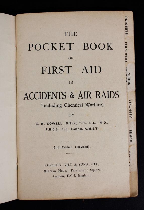 CS Militaria | WW2 British Pocket Book First Aid In Accidents & Air ...