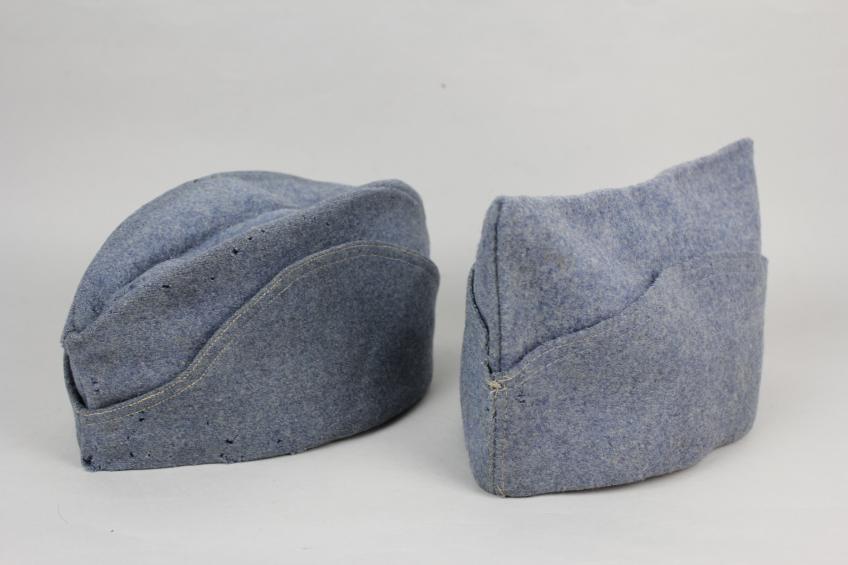 CS Militaria | WW1 French Forage Cap Pair ( M15 & M18 )
