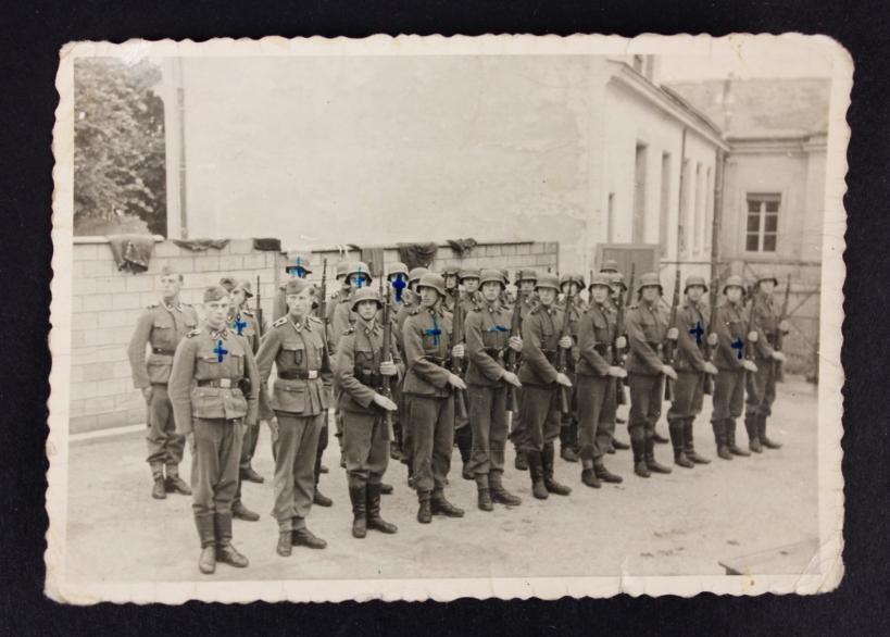 CS Militaria | WW2 Waffen SS NCOS & Men Photograph