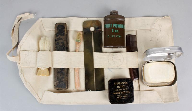 CS Militaria | WW2 British Wash Roll Kit & Personal items