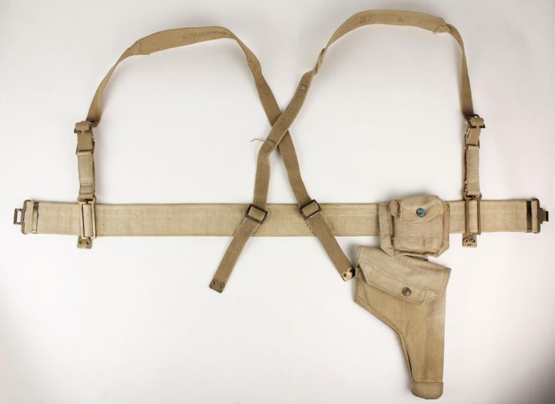 CS Militaria | WW2 British Officers Webbing Set ( Wartime dates )