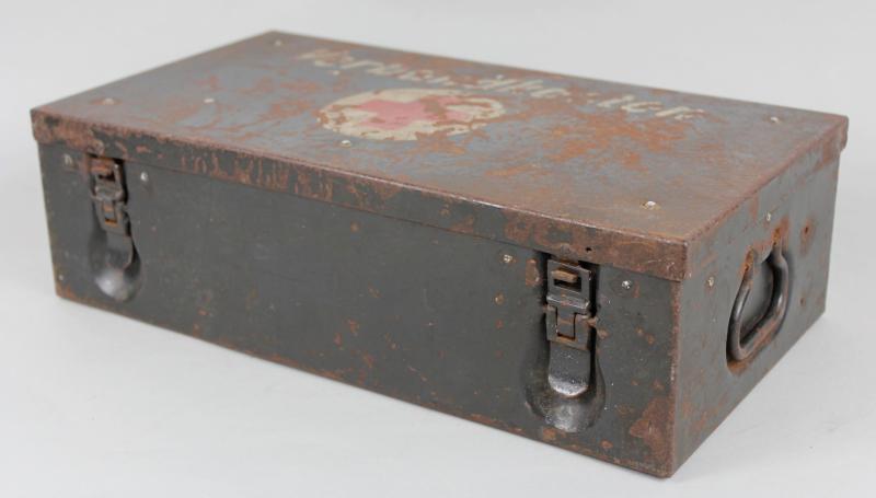 CS Militaria | WW2 German Vehicle Medical Kit 'Verbandkasten' Box