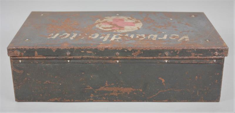 CS Militaria | WW2 German Vehicle Medical Kit 'Verbandkasten' Box
