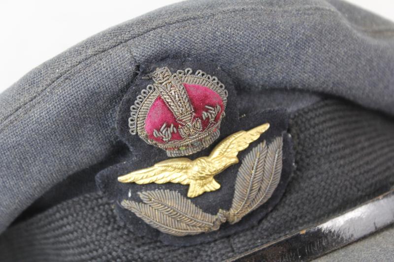 CS Militaria | WW2 British RAF Officers Peaked Cap & RAF Cravat