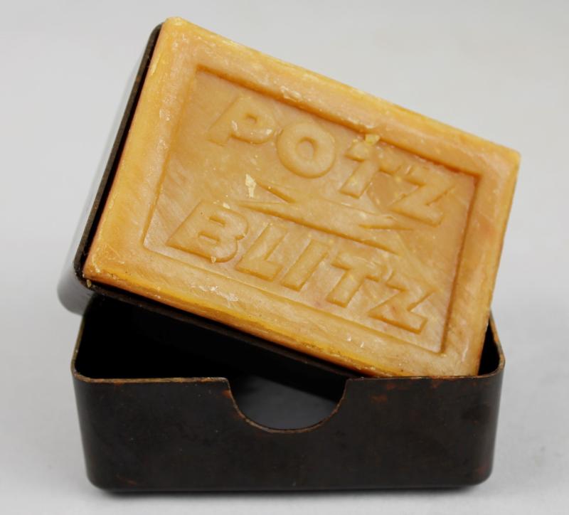 CS Militaria | WW2 German Soldiers 'BLITZ' Soap In Bakelite Container