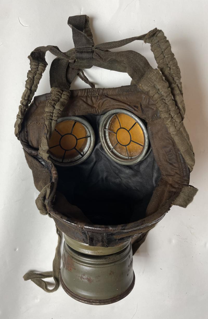CS Militaria | WW1 German M17 Gas Mask & Canister With Spare Lenses ...