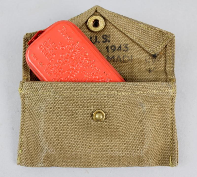 CS Militaria | WW2 US British Made First Aid Dressing Pouch & Dressing