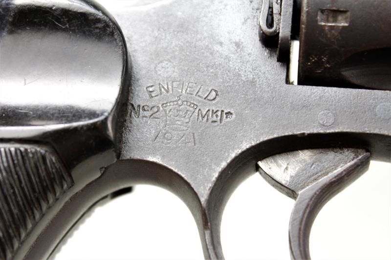 CS Militaria | WW2 British Enfield Matching Numbered No.2 Mk1* Tankers ...