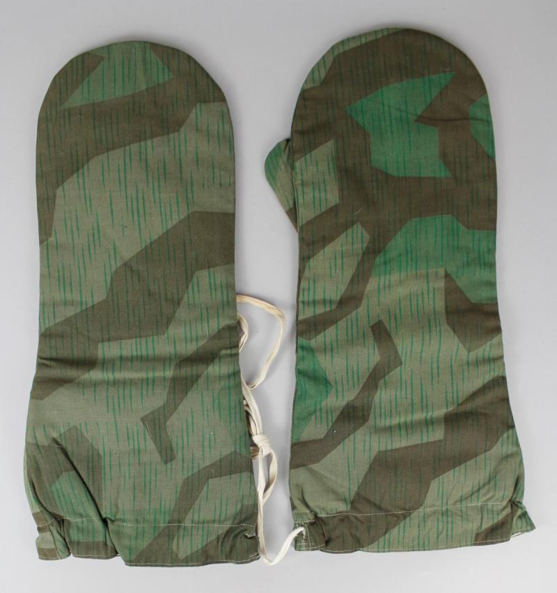 CS Militaria | WW2 German Splinter Camouflage Winter Mittens