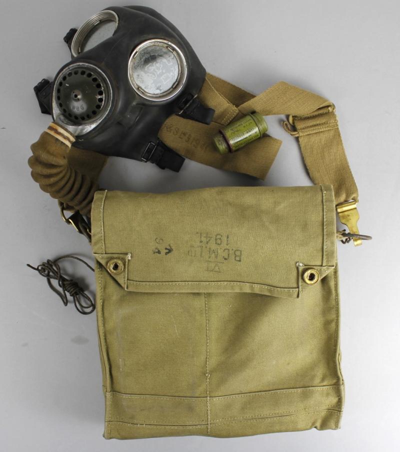 CS Militaria | WW2 British Gas Mask & Haversack 1940/41
