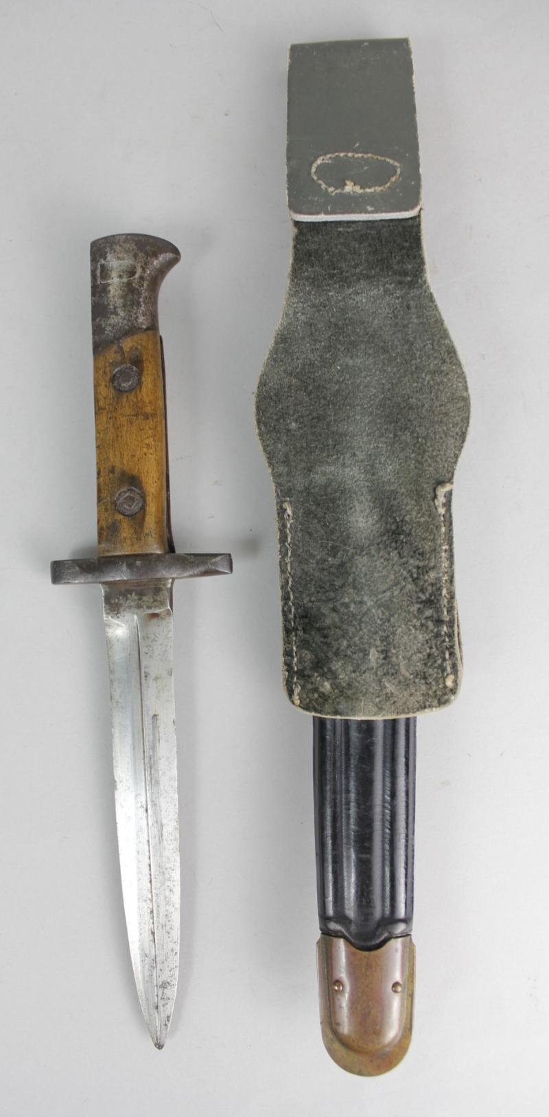 CS Militaria | WW2 Italian Fighting Knife Made From Bayonet In Frog