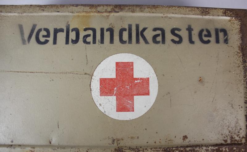 CS Militaria | WW2 German 'Verbandkasten' First Aid Box In Tan