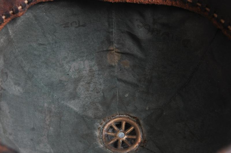 CS Militaria | WW1 Pith Helmet With Regimental Flash Royal Welsh Fusiliers