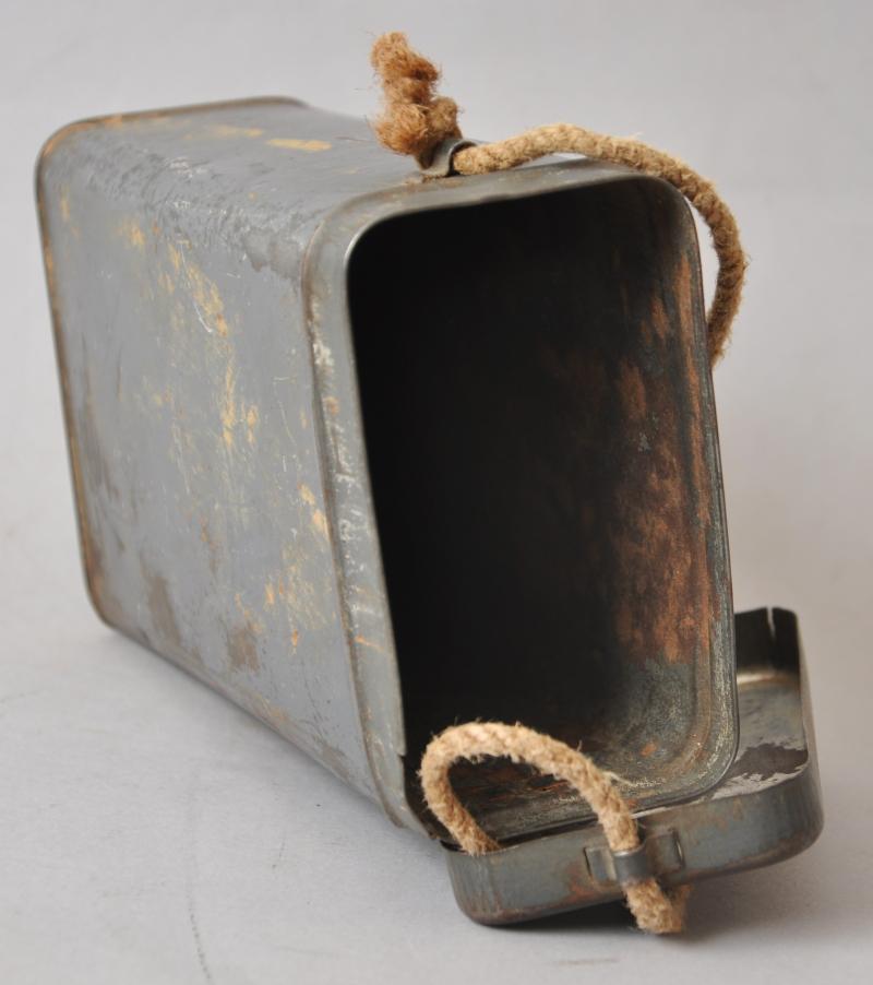 CS Militaria | WW1 French M2 Gas Mask Tin