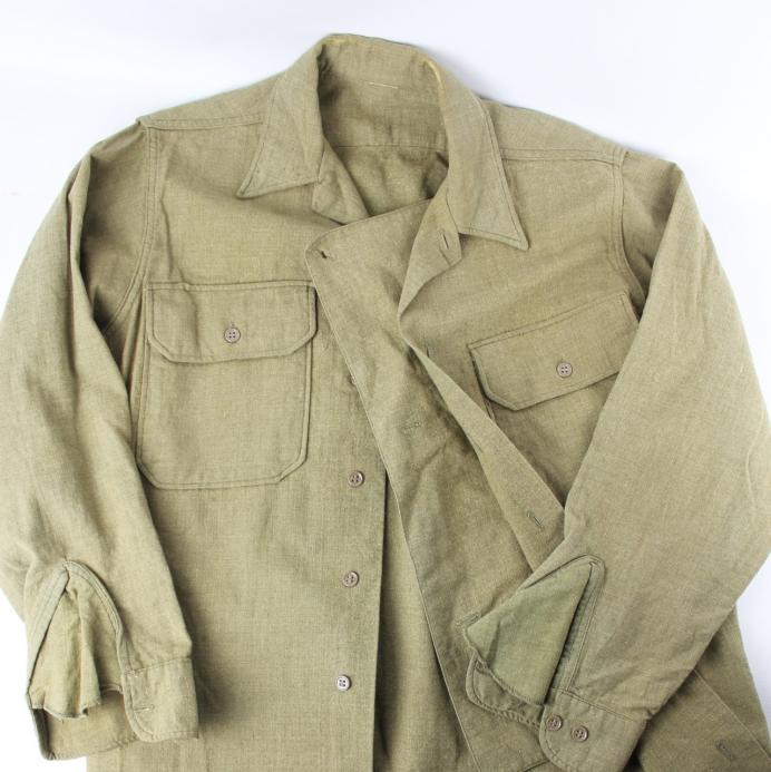 CS Militaria | WW2 US Wool Shirt With Anti-Gas Flap & Cuffs