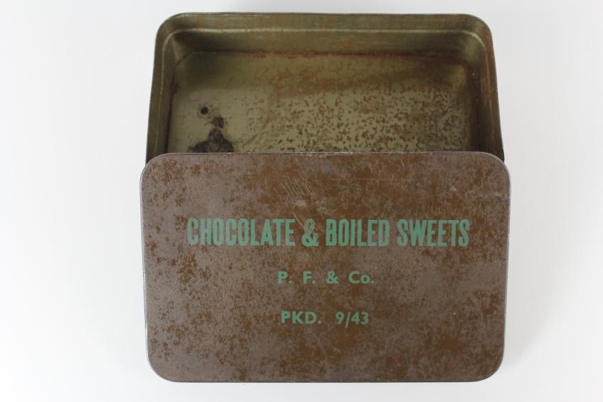 CS Militaria | WW2 British Chocolate & Boiled Sweets Tin 1943