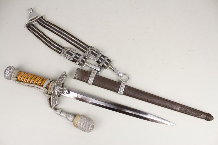 CS Militaria | WW2 German Luftwaffe Dagger With Hanger & Knot